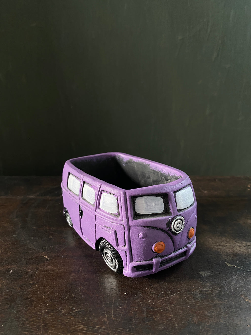 Lavender caravan concrete planter – DECORALSHOPPE